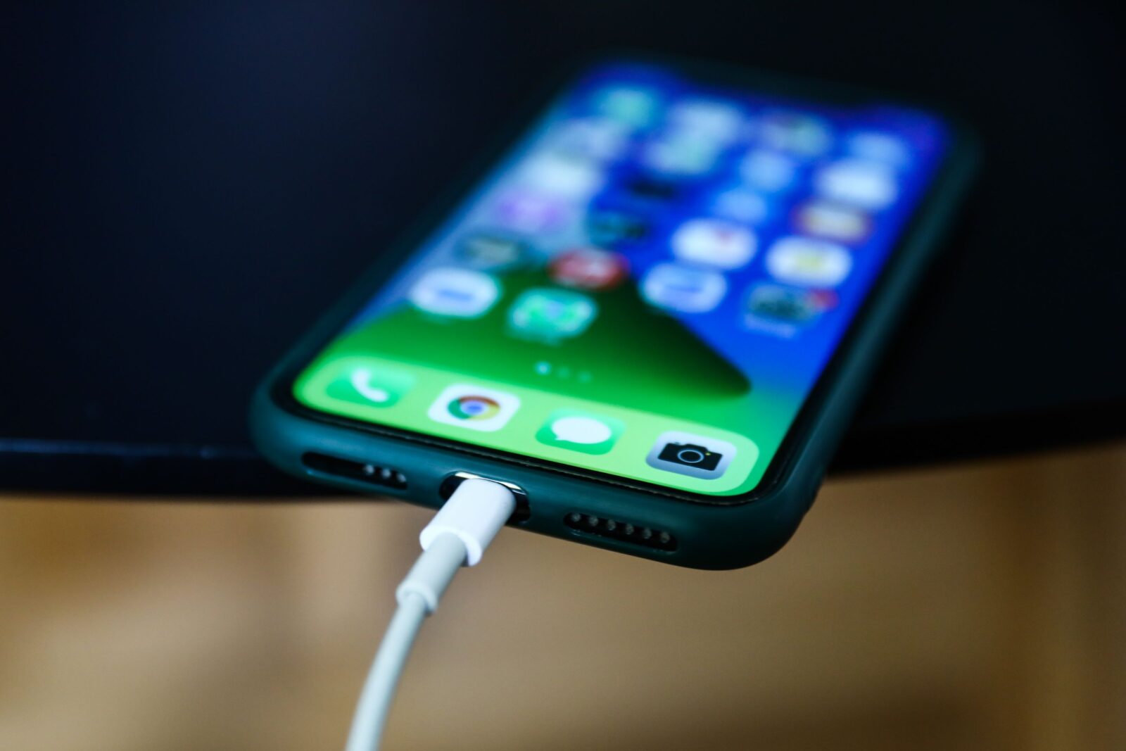 Az iPhone 16 Pro és Pro Max töltési sebessége megduplázódik ...